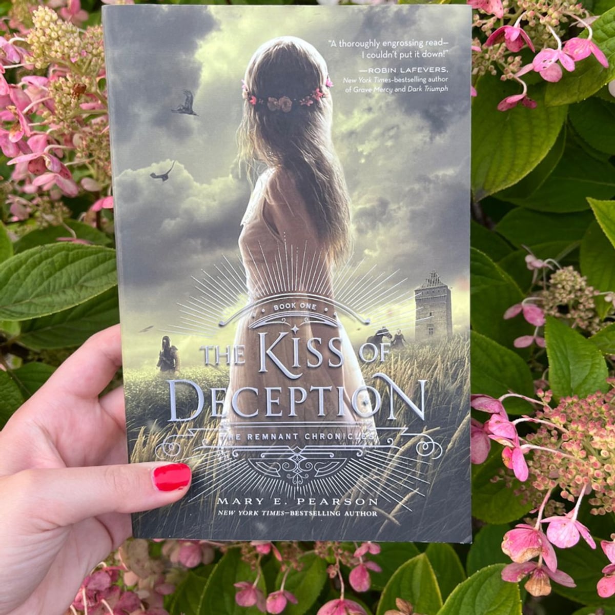 The Kiss of Deception by Mary E. Pearson, Paperback | Pangobooks