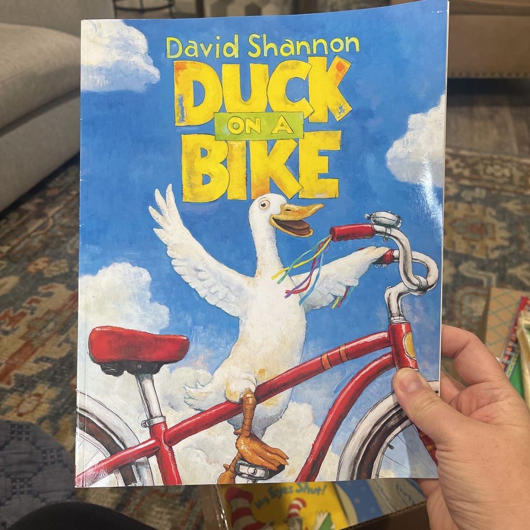 Duck on a Bike by David Shannon (Illustrator), Hardcover | Pangobooks