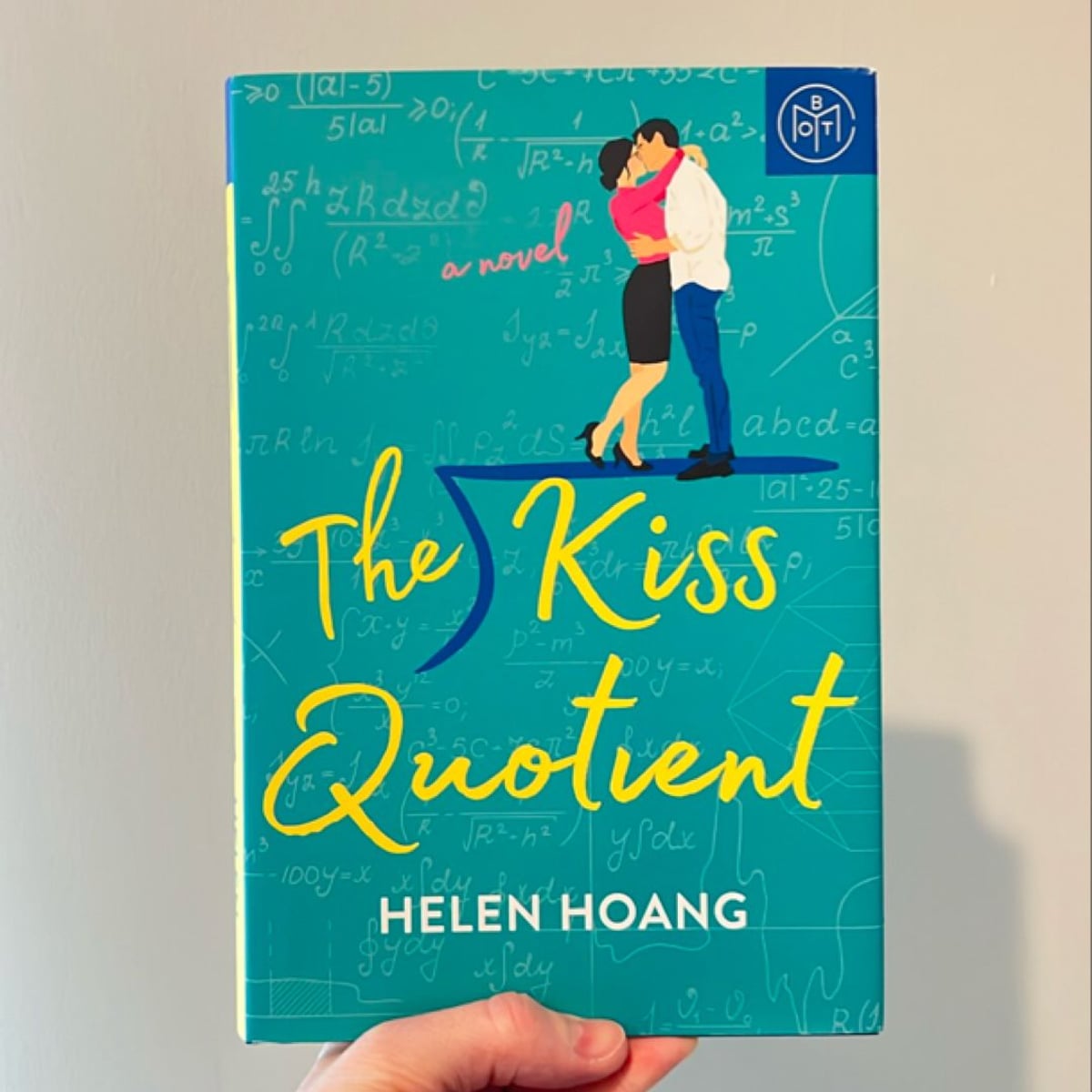 The Kiss Quotient by Helen Hoang, Hardcover | Pangobooks