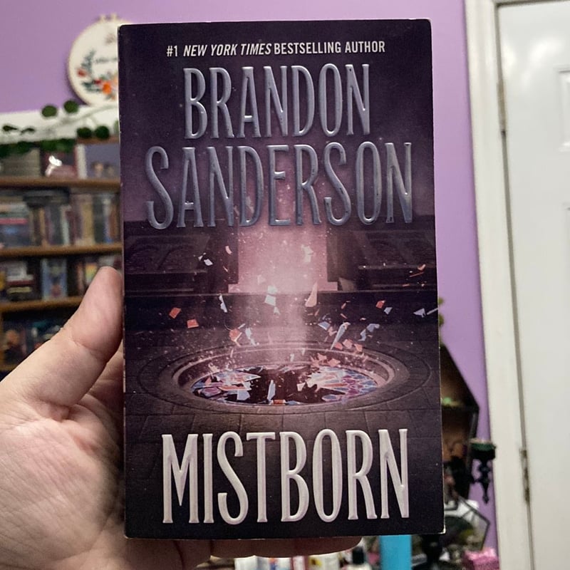 Mistborn by Brandon Sanderson, Paperback | Pangobooks