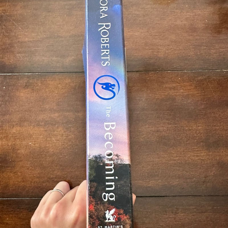 The Becoming by Nora Roberts, Paperback | Pangobooks