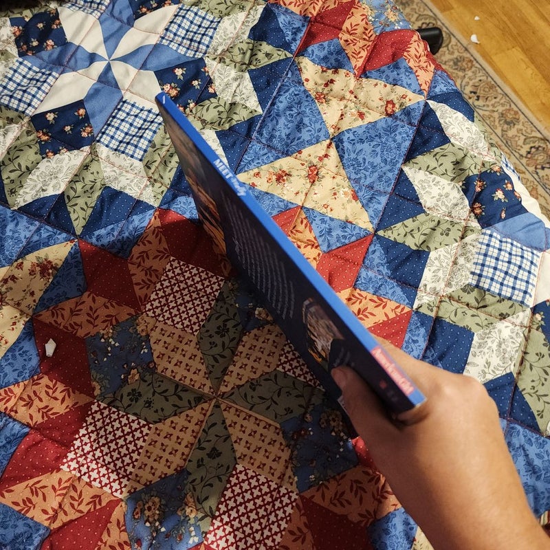 Meet Molly by Valerie Tripp, Paperback | Pangobooks