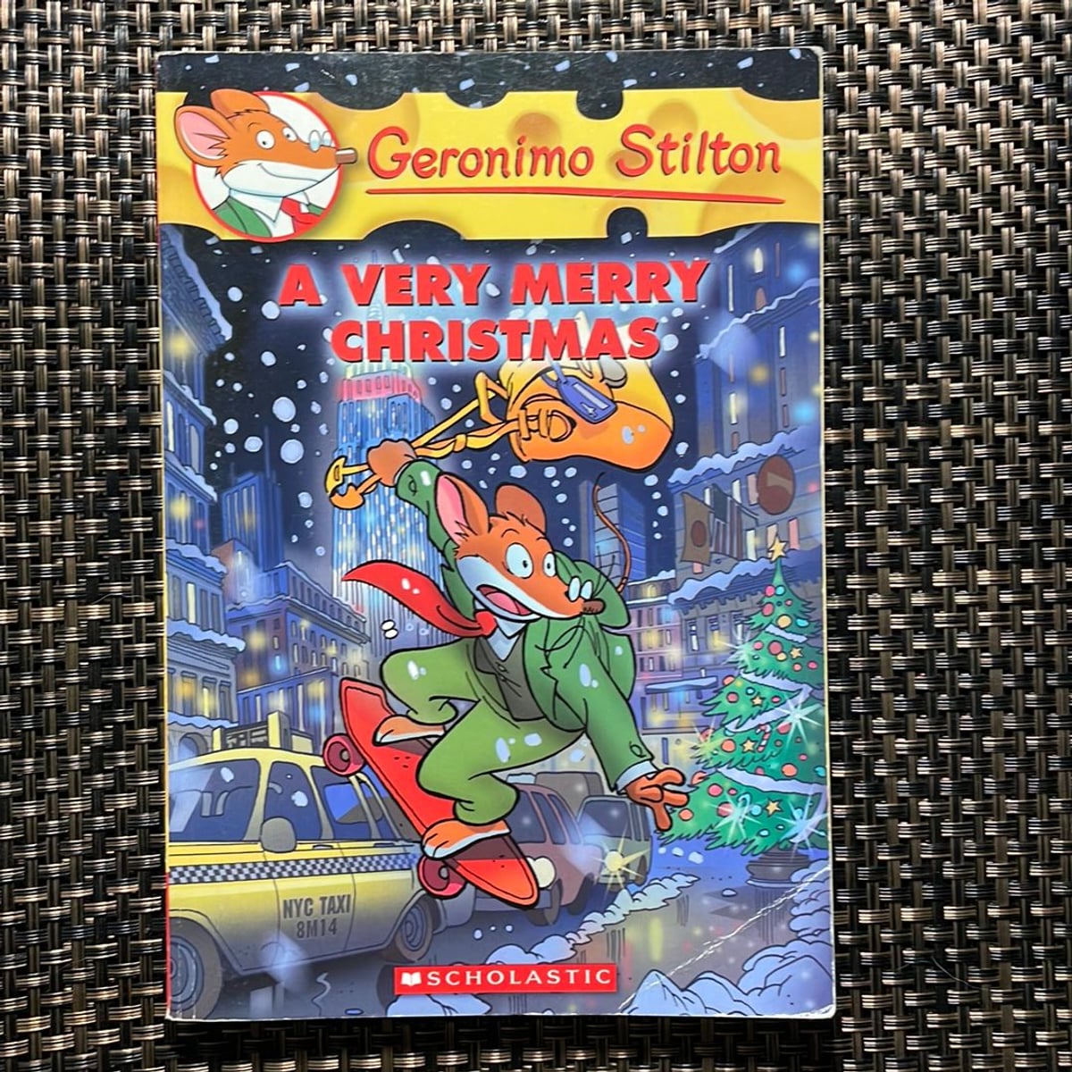 A Very Merry Christmas by Geronimo Stilton