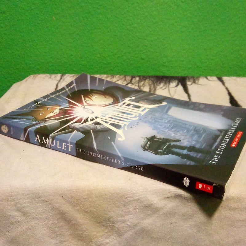 Amulet The Stonekeeper by Kazu Kibuishi