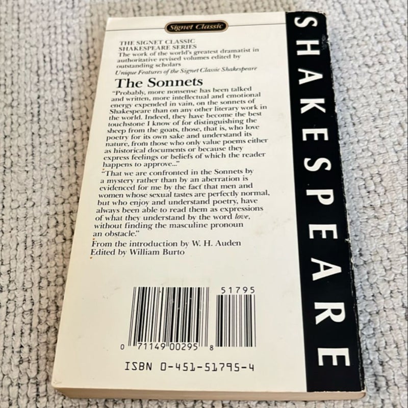 The Sonnets by William Shakespeare, Paperback | Pangobooks