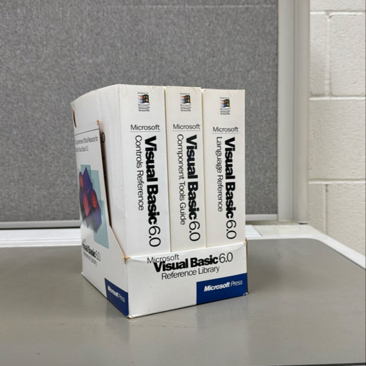 Microsoft Visual Basic 6.0 Reference Library by Microsoft Official ...