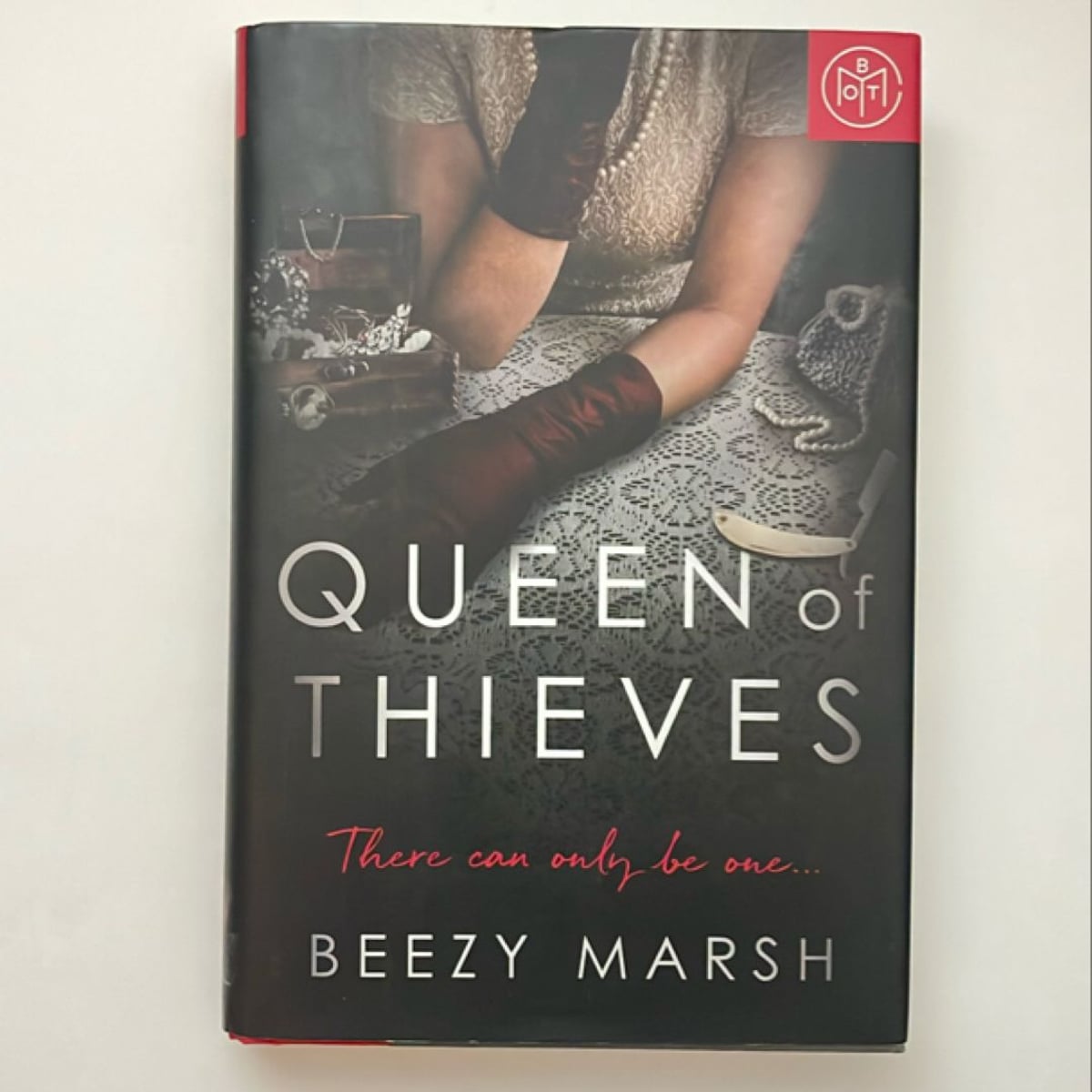 Queen of Thieves by Beezy Marsh , Hardcover | Pangobooks