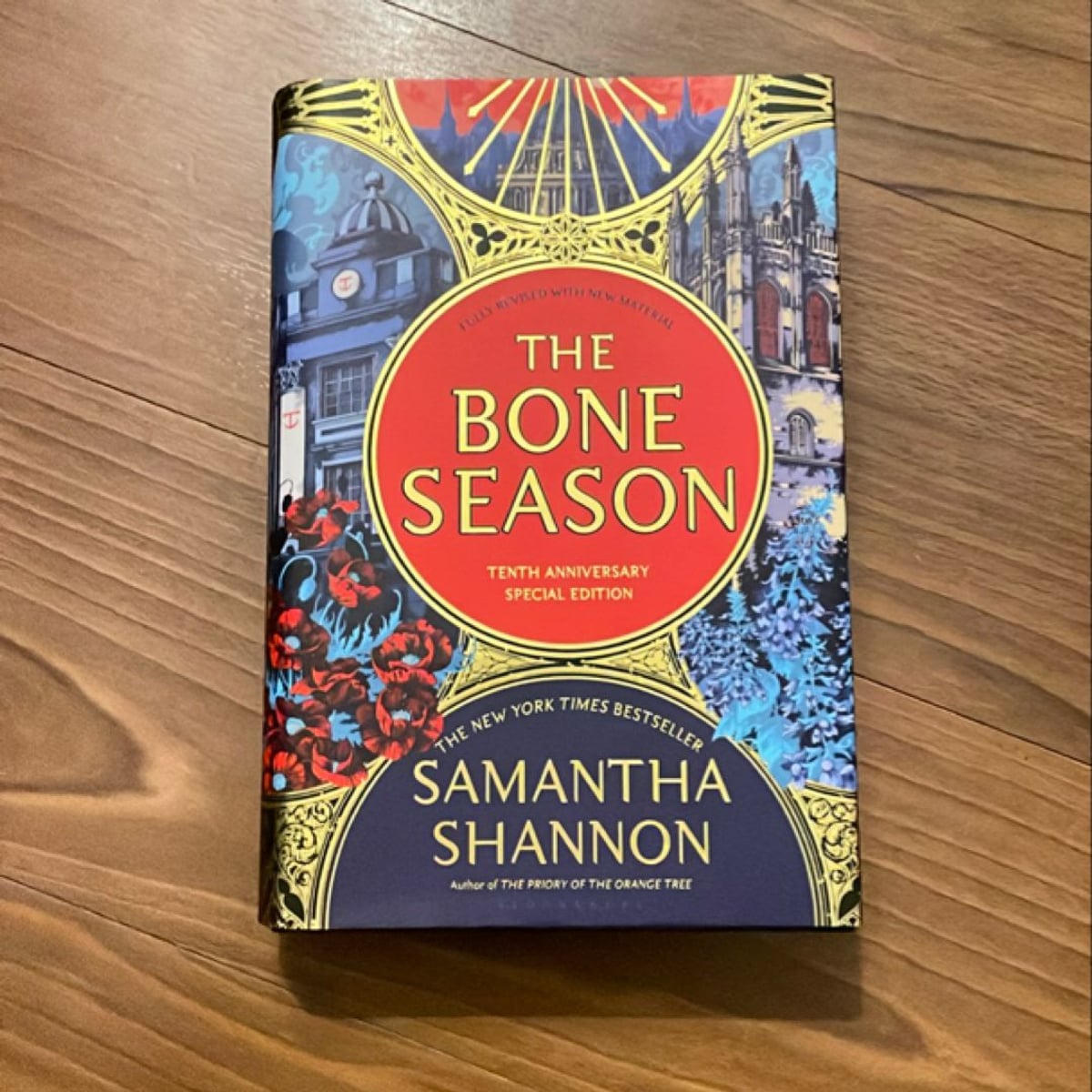 The Bone Season by Samantha Shannon, Hardcover | Pangobooks