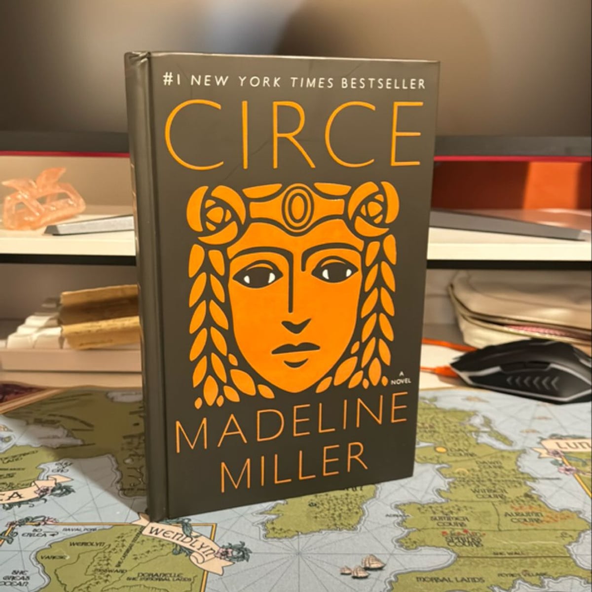 Circe by Madeline Miller, Hardcover | Pangobooks