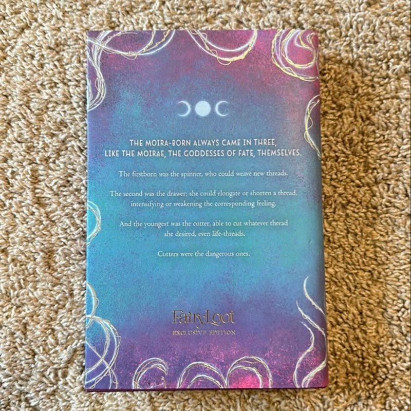 Threads That Bind by Kika Hatzoppulou , Hardcover | Pangobooks