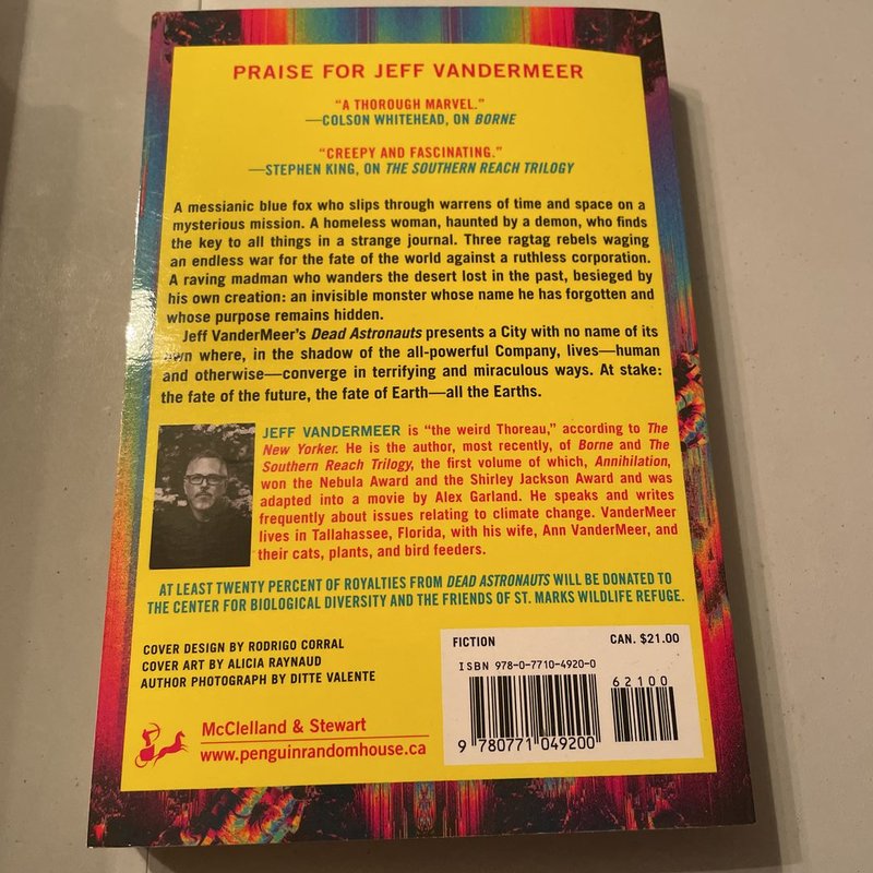 Dead Astronauts by Jeff VanderMeer, Paperback | Pangobooks