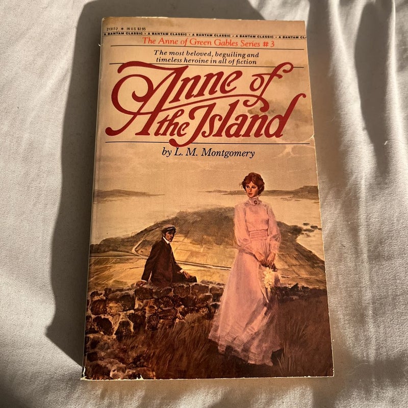 Anne of the Island by L. M. Montgomery , Paperback | Pangobooks