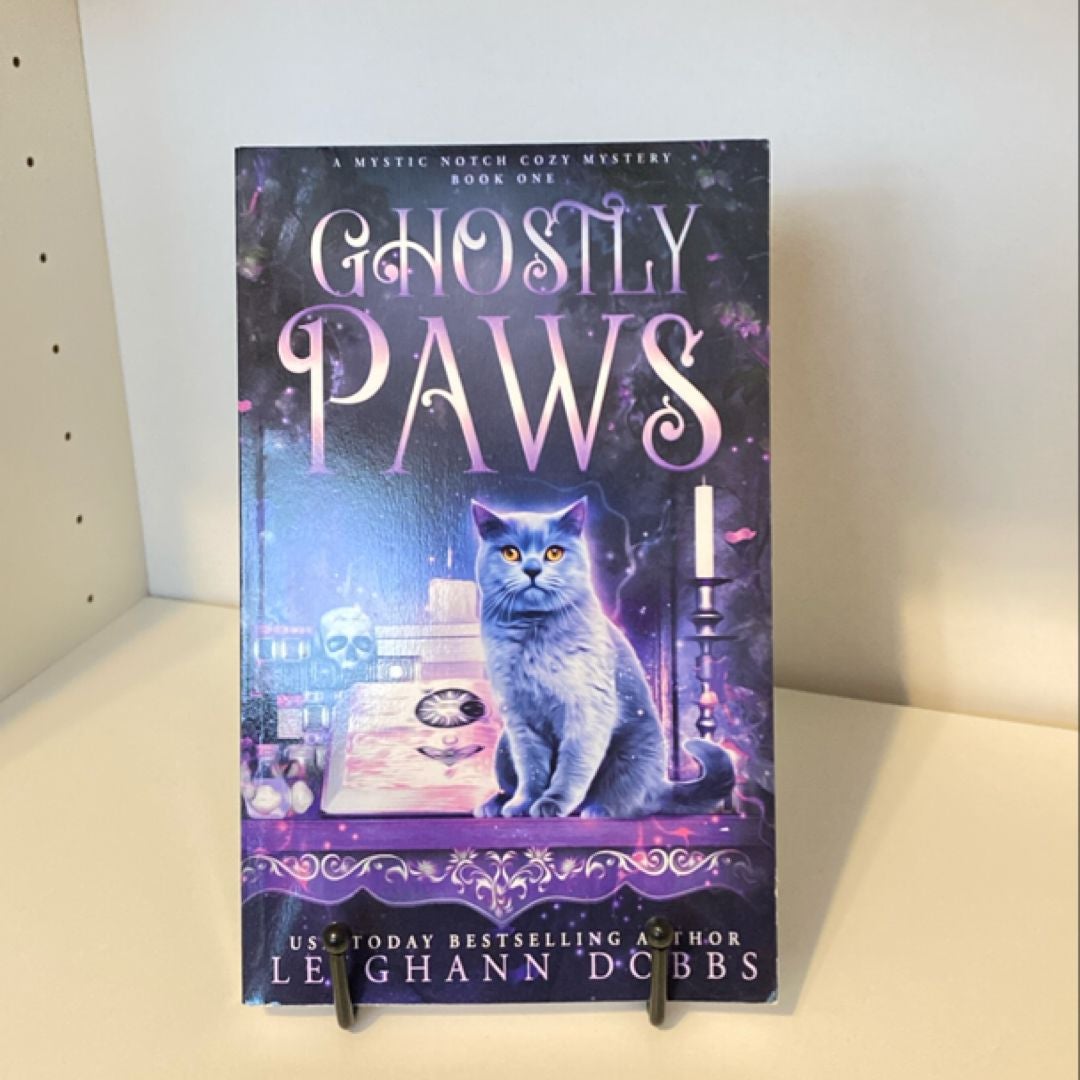 Ghostly Paws by Leighann Dobbs