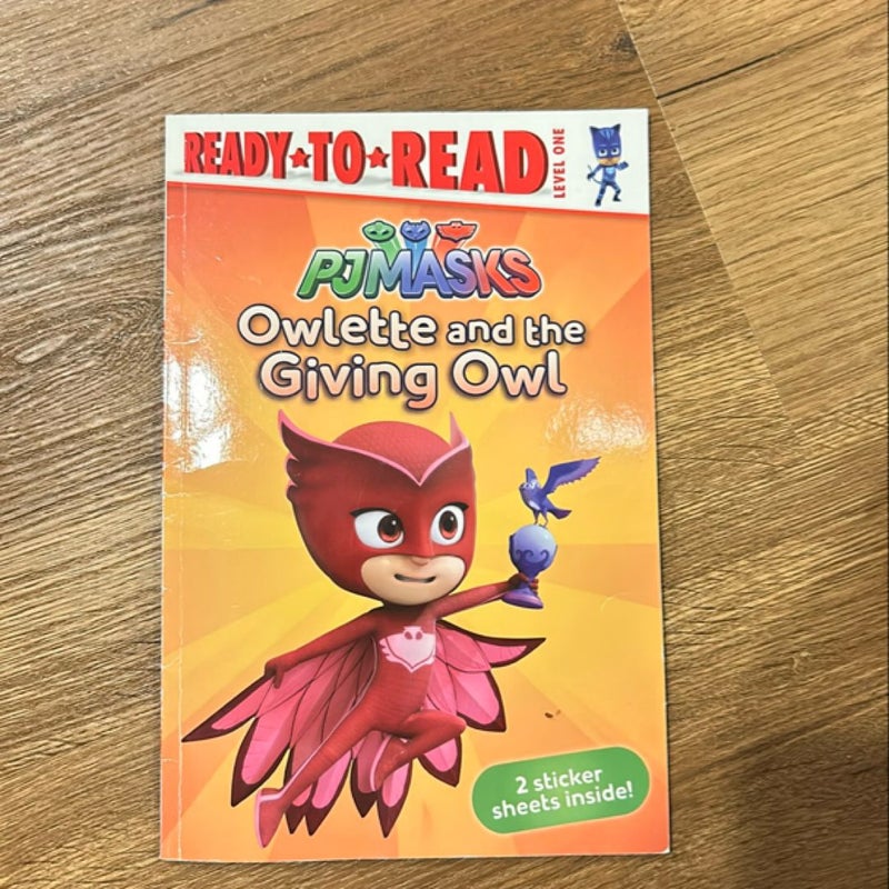 Owlette and the Giving Owl by Daphne Pendergrass