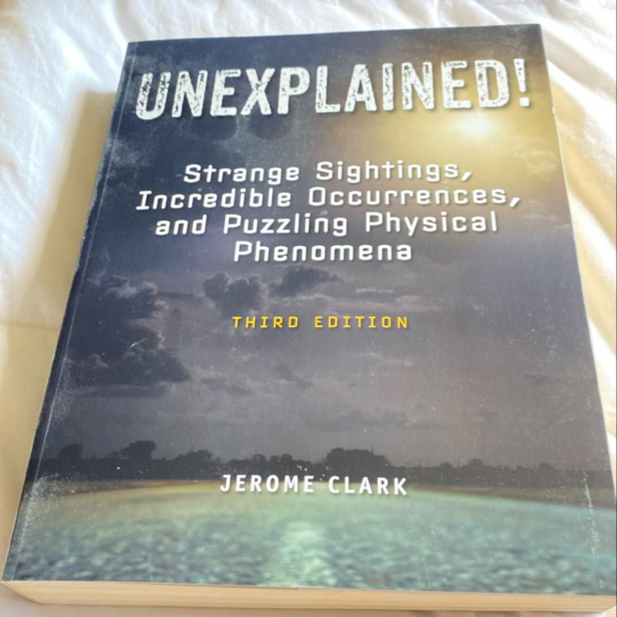 Unexplained! by Jerome Clark, Paperback | Pangobooks