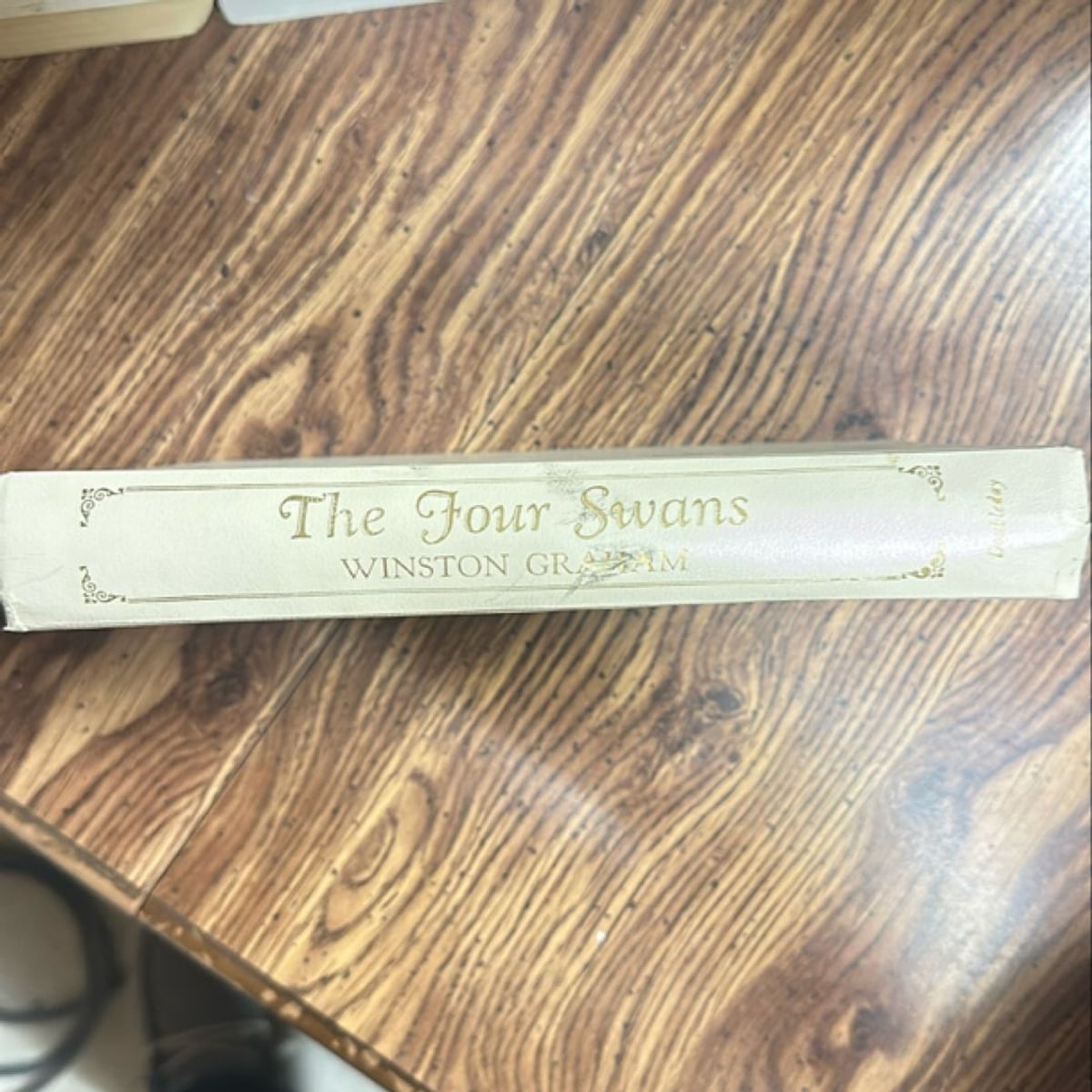 The Four Swans by Winston Graham, Hardcover | Pangobooks