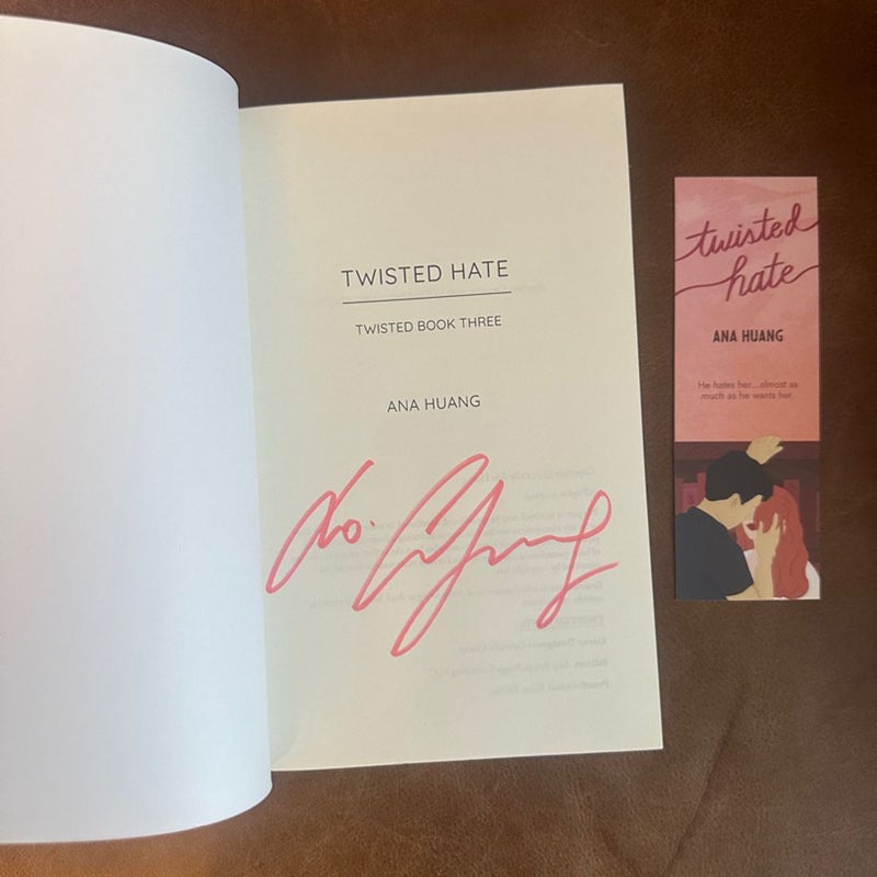 Twisted hate signed special edition steamy lit Ana Huang by Ana Huang , Paperback | Pangobooks