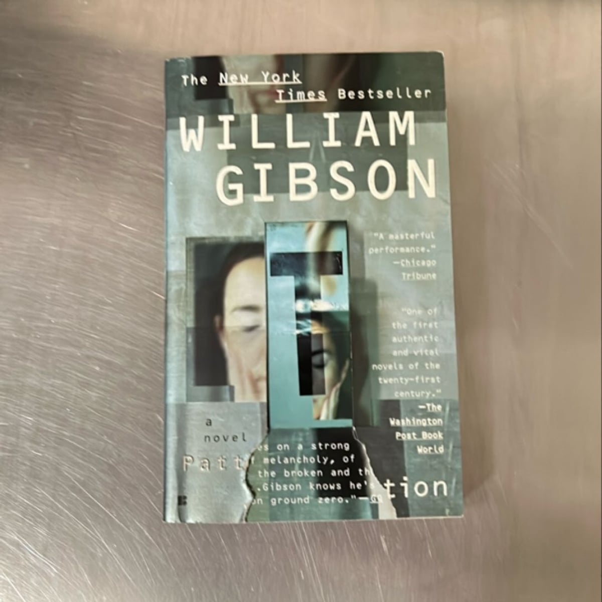 Pattern Recognition by William Gibson, Paperback | Pangobooks