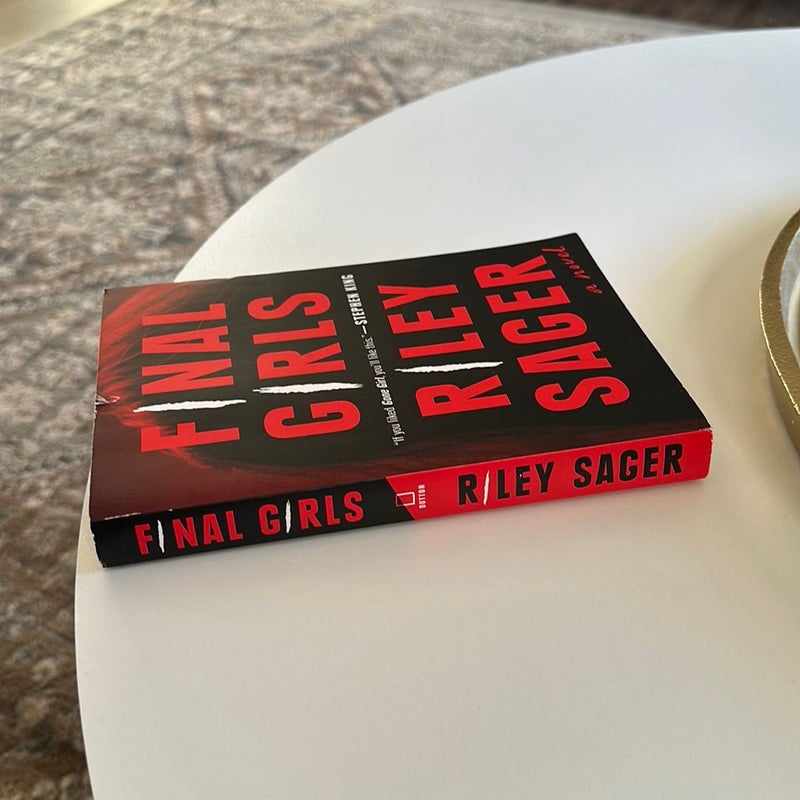 Final Girls by Riley Sager, Paperback | Pangobooks