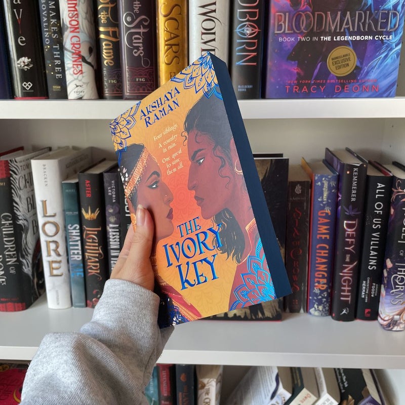 The Ivory Key by Akshaya Raman, Paperback | Pangobooks
