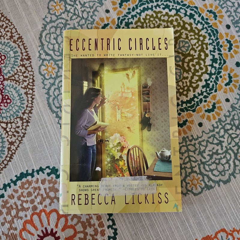 Eccentric Circles by Rebecca Lickiss, Paperback | Pangobooks