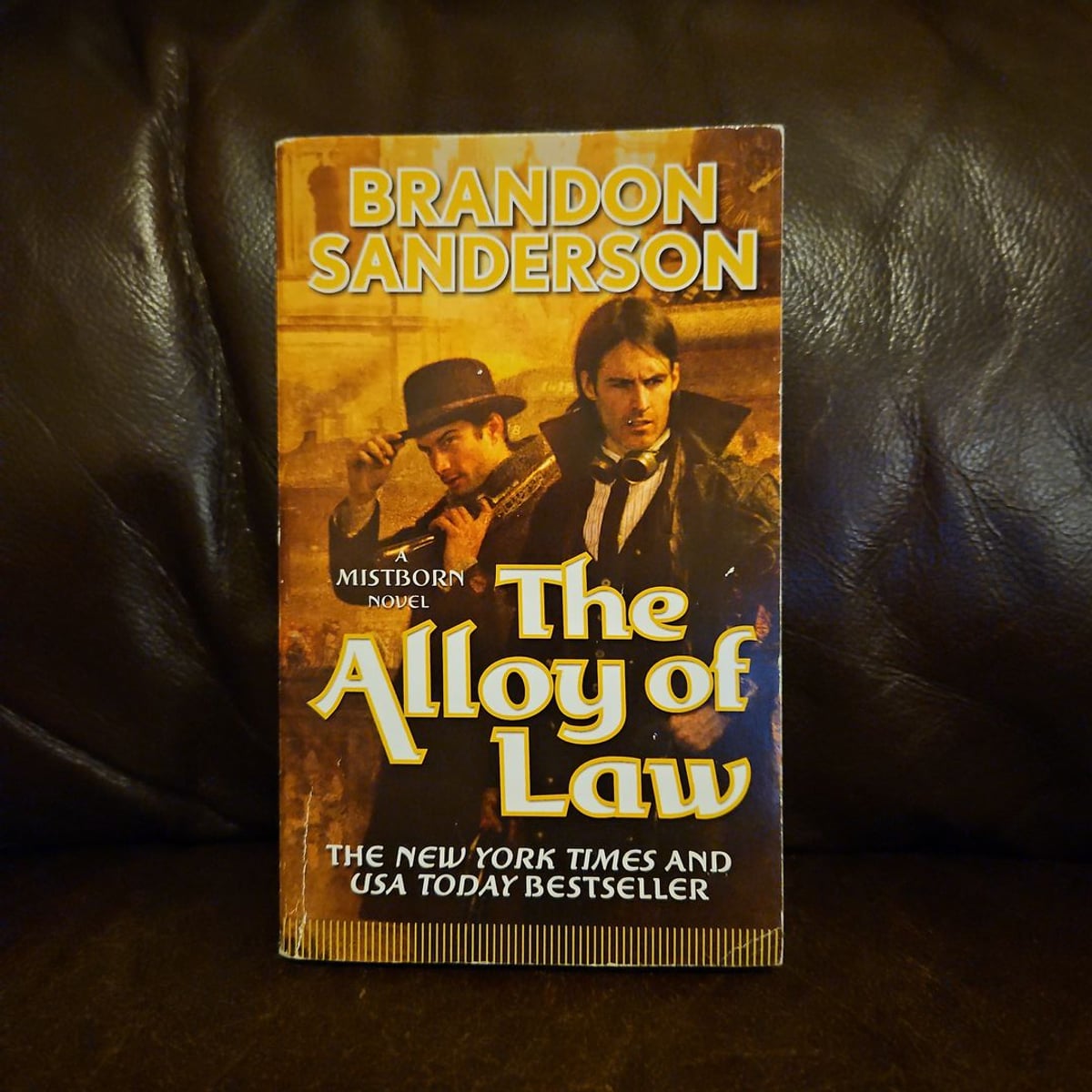 The Alloy of Law by Brandon Sanderson, Paperback | Pangobooks