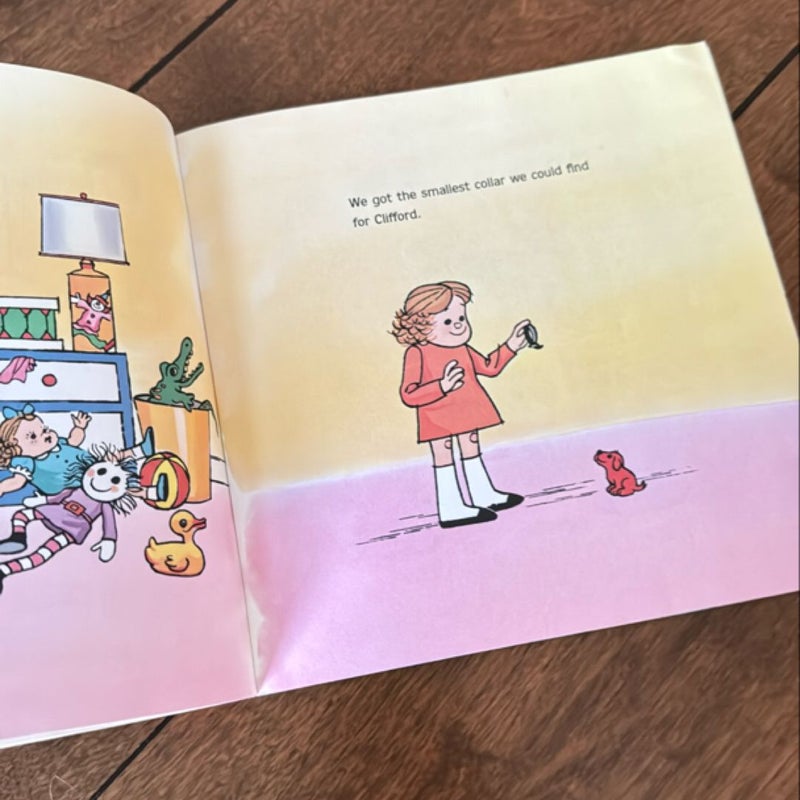 Clifford the Small Red Puppy by Norman Bridwell