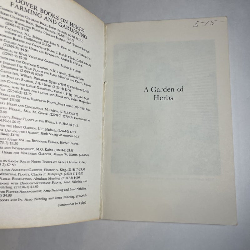 A Garden of Herbs by Eleanour Sinclair Rohde, Paperback | Pangobooks