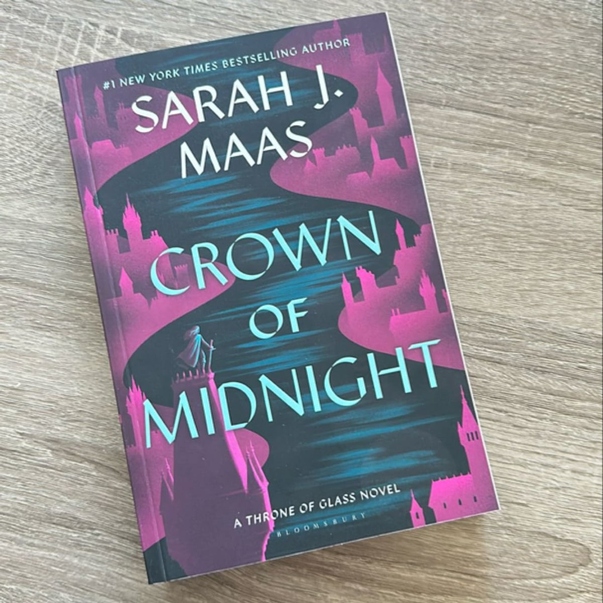 Crown of Midnight by Sarah J. Maas, Paperback | Pangobooks