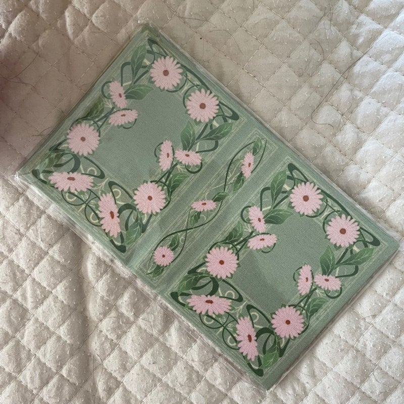 Cleat Cute Afterlight Box by Meryl Wilsner, Hardcover | Pangobooks