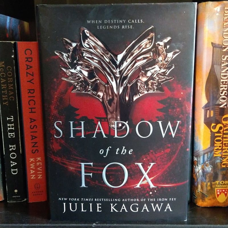 Shadow of the Fox by Julie Kagawa