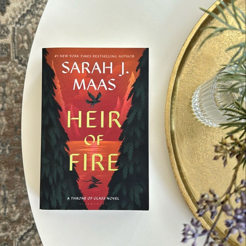 Heir of Fire (Excellent condition) by Sarah J. Maas, Paperback | Pangobooks