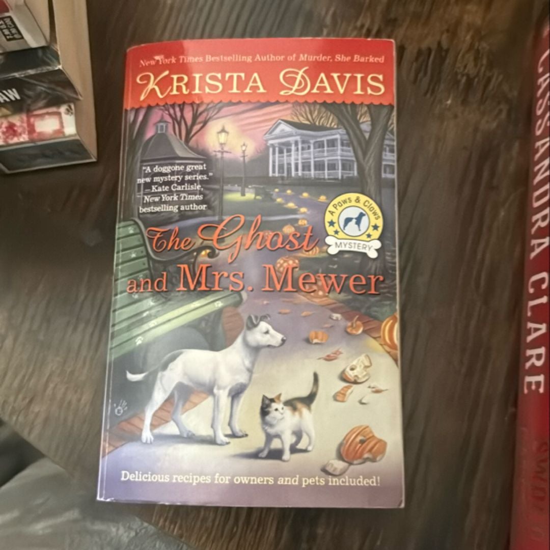 The Ghost and Mrs. Mewer by Krista Davis