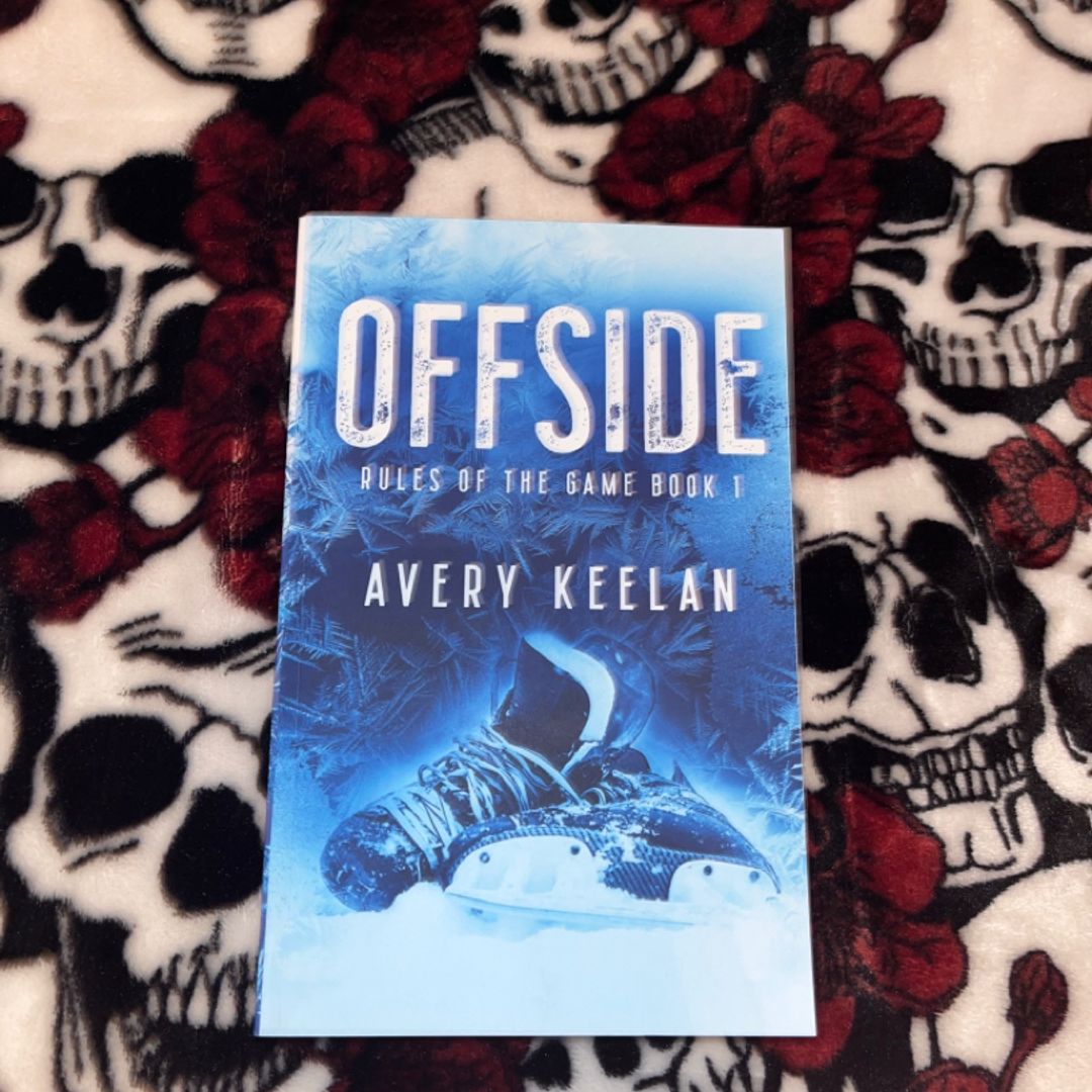 Offside by Avery Keelan, Paperback | Pangobooks