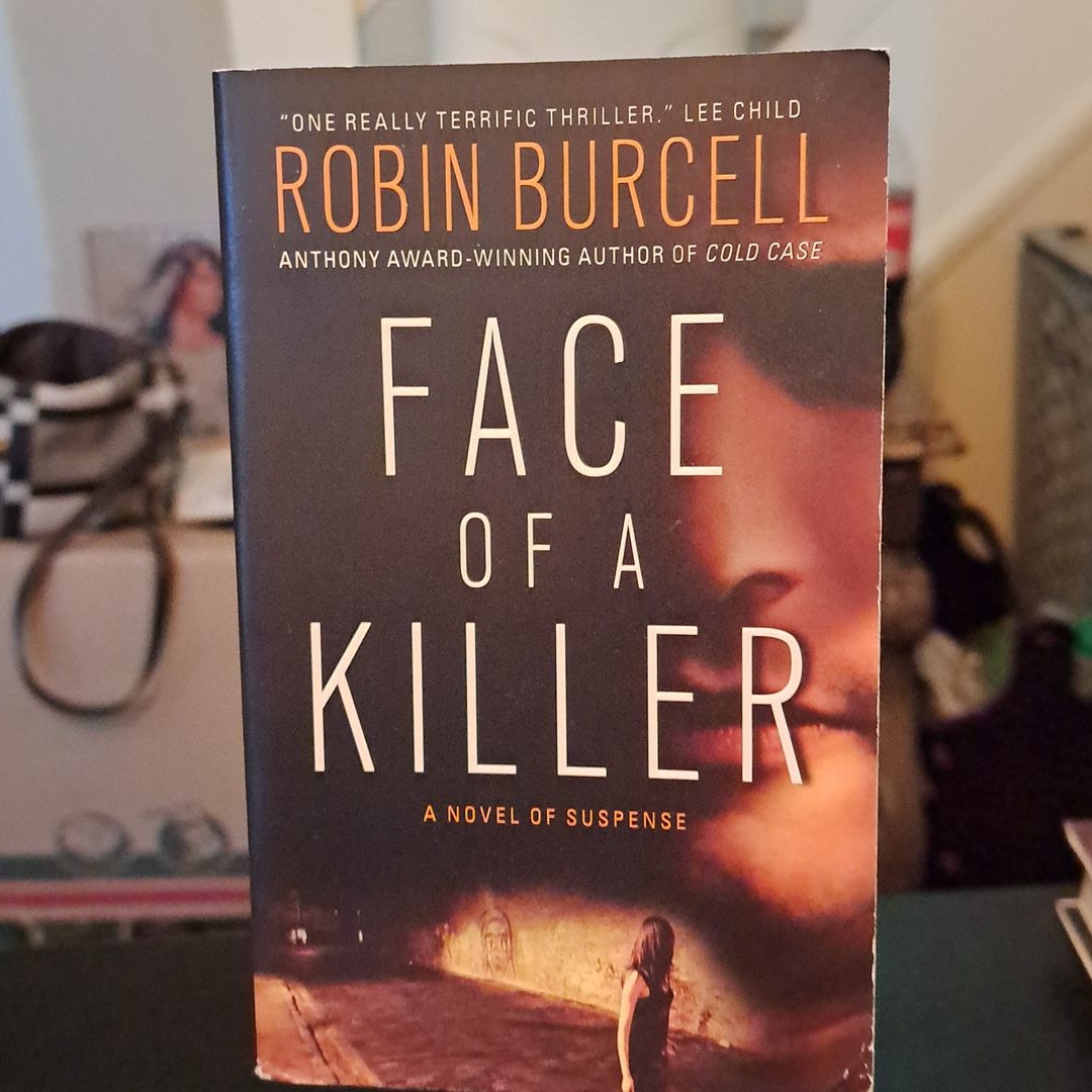 Face of a Killer by Robin Burcell, Paperback | Pangobooks