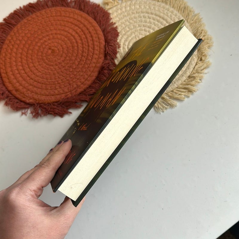 The Drowning Woman by Robyn Harding, Hardcover | Pangobooks