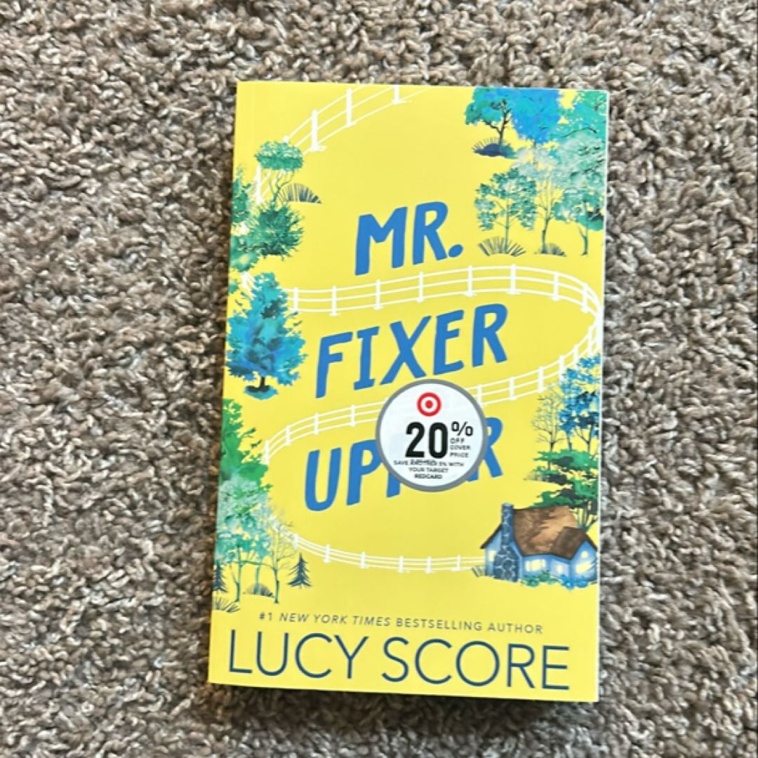 Mr. Fixer Upper by Lucy Score, Paperback | Pangobooks