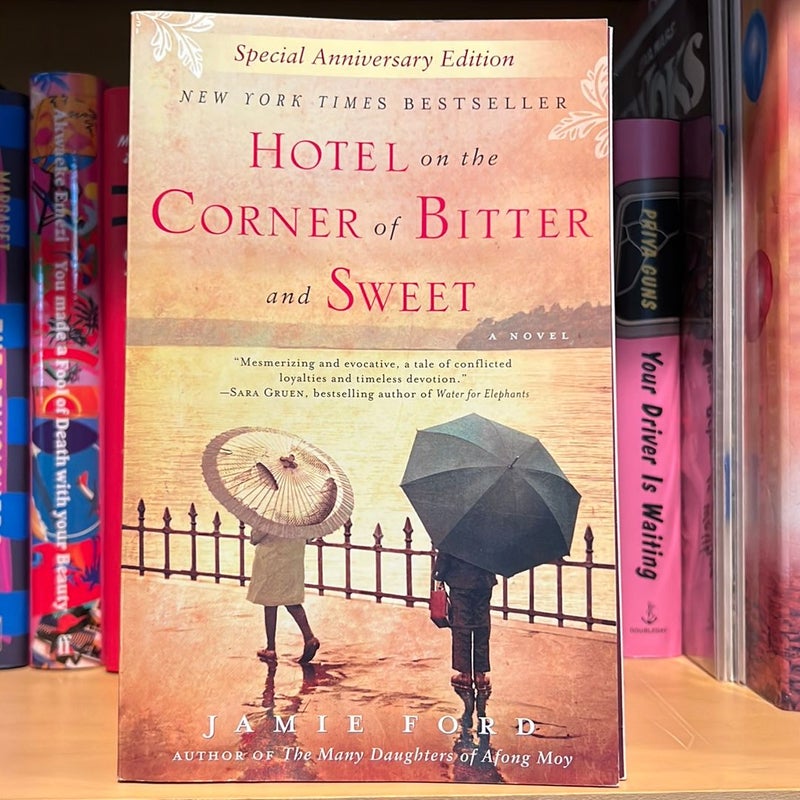 Hotel on the Corner of Bitter and Sweet by Jamie Ford, Paperback ...