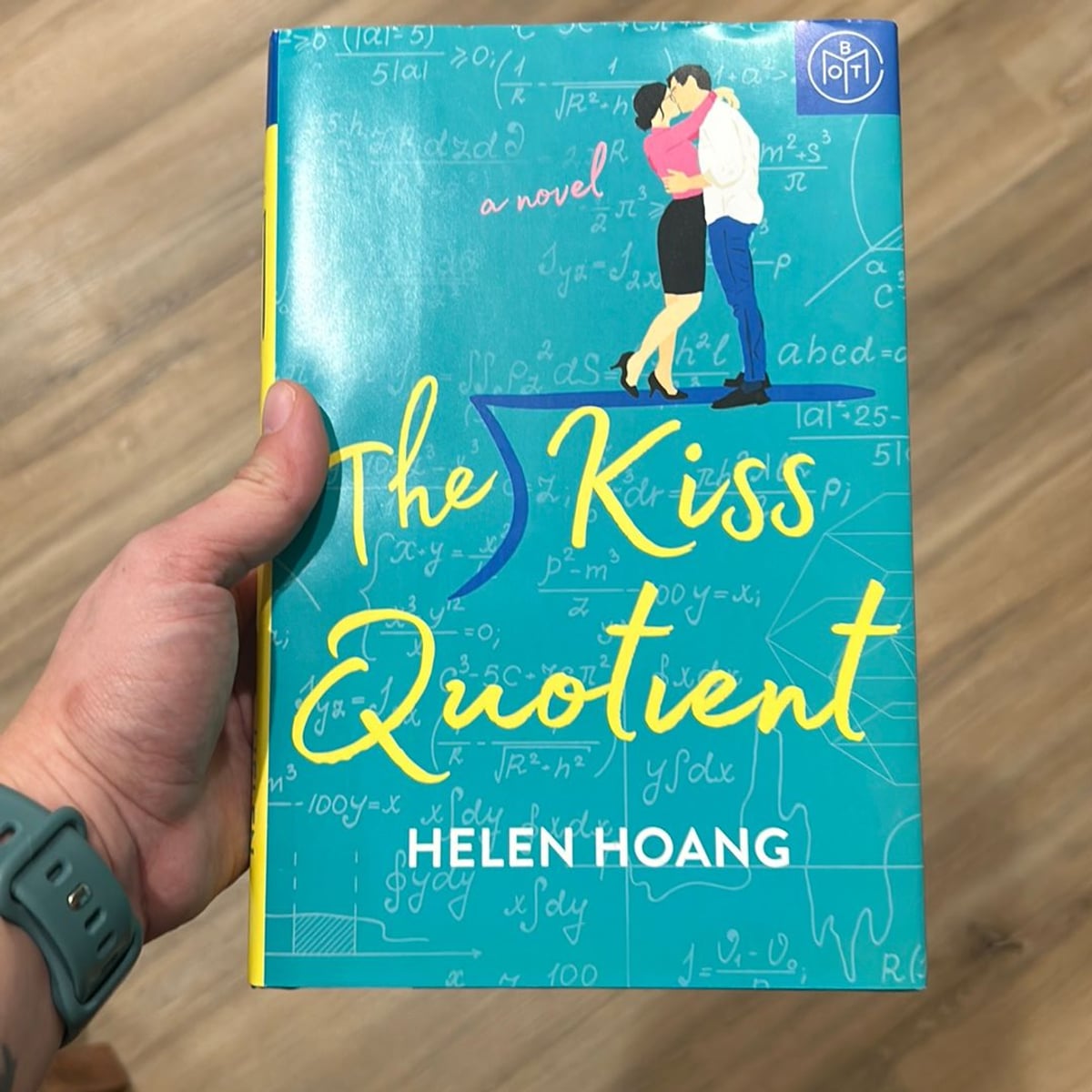 The Kiss Quotient by Helen Hoang, Hardcover | Pangobooks