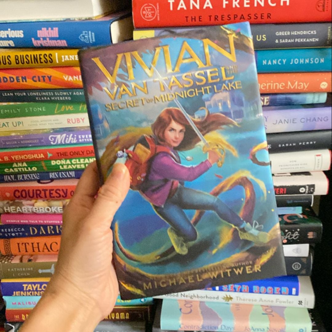 Vivian Van Tassel and the Secret of Midnight Lake by Michael Witwer