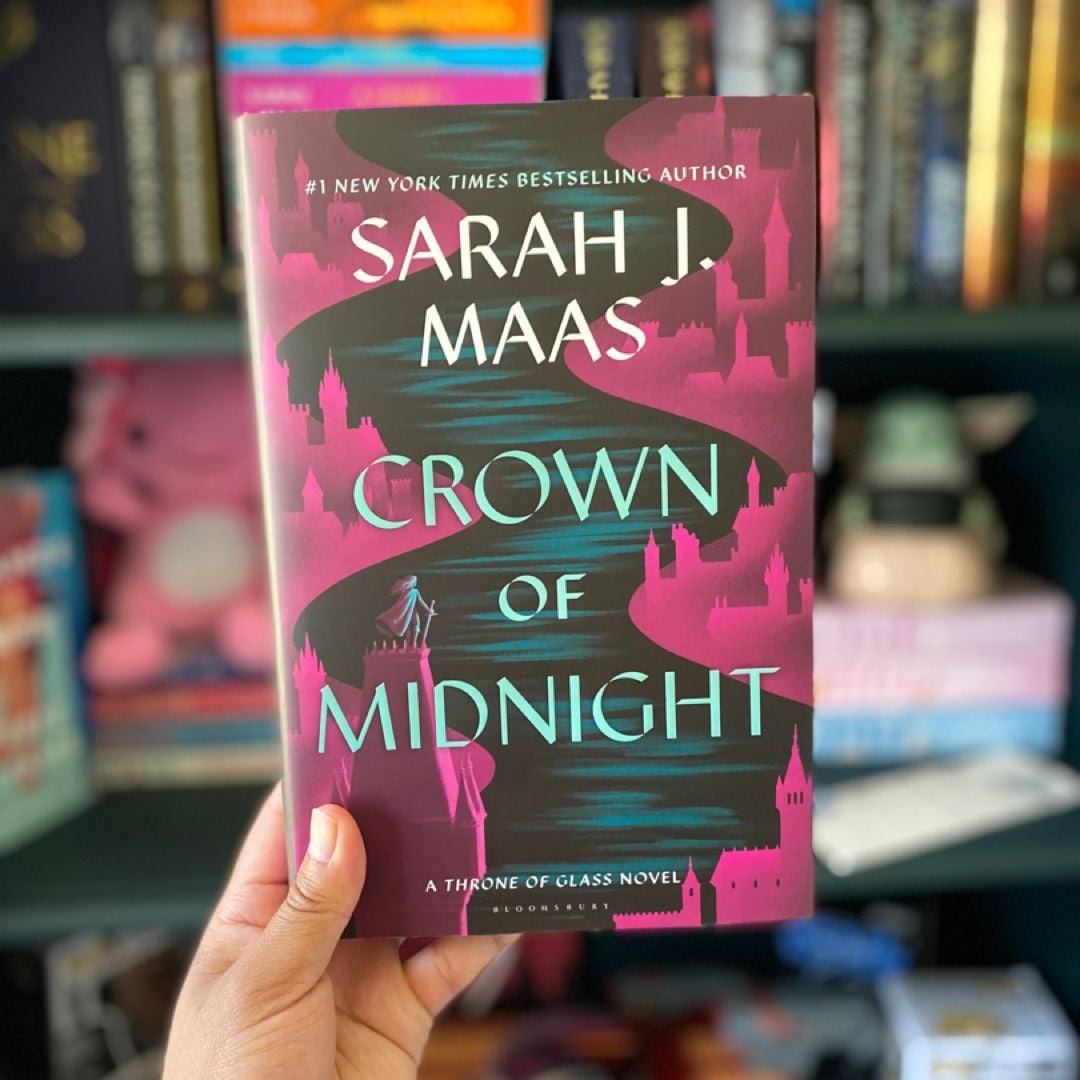 Crown of Midnight by Sarah J. Maas, Hardcover | Pangobooks