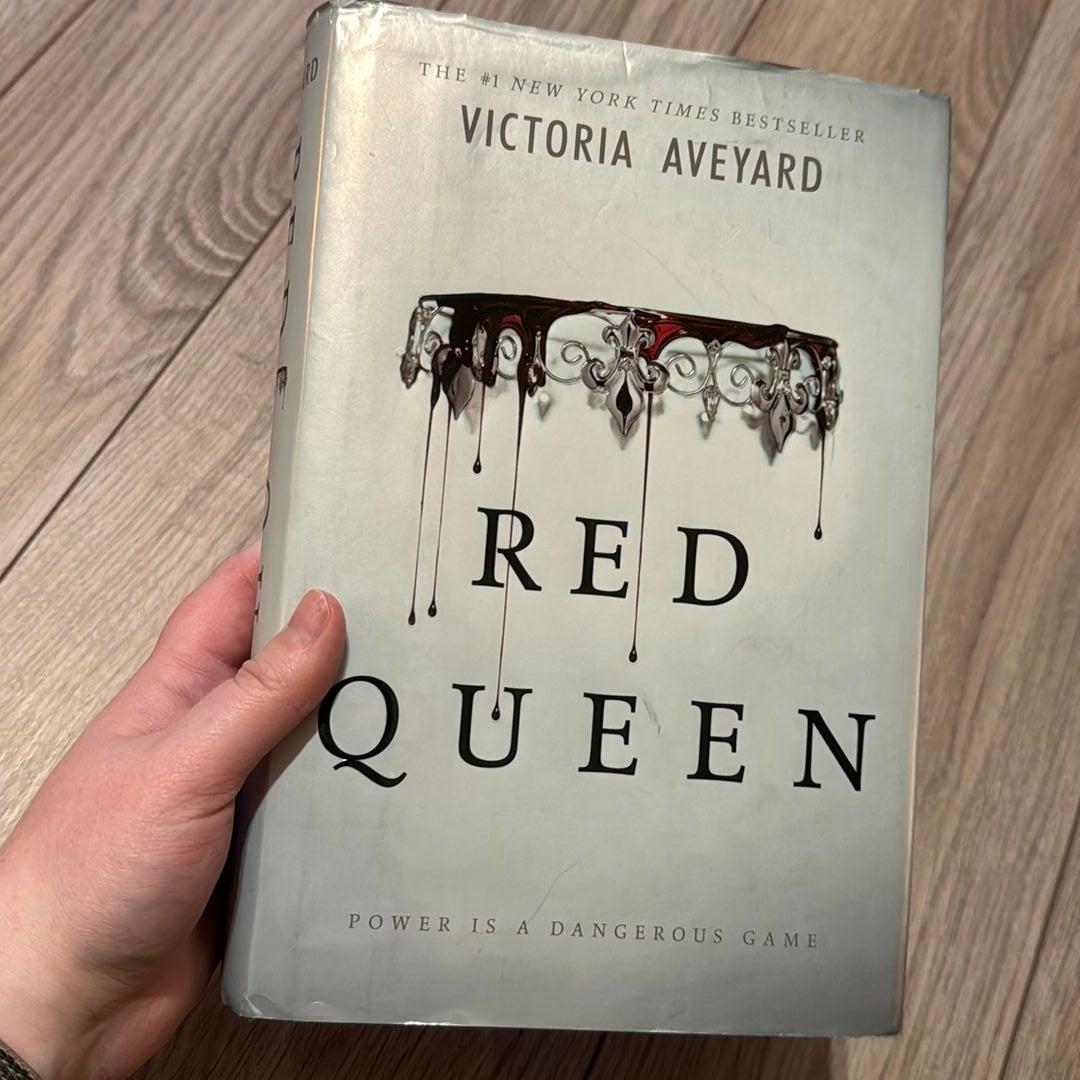 Red Queen by Victoria Aveyard