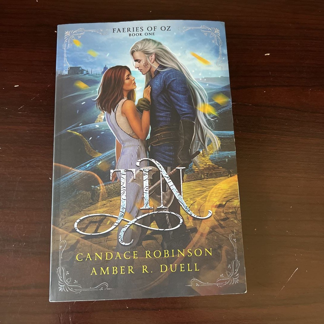 Tin by Candace Robinson; Amber R. Duell, Paperback | Pangobooks