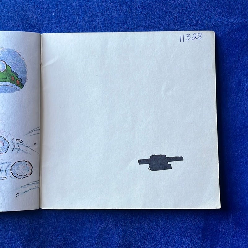 Huggly's Snow Day by Tedd Arnold, Paperback | Pangobooks