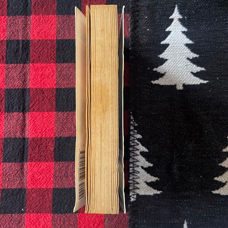 Magic Steps by Tamora Pierce, Paperback | Pangobooks