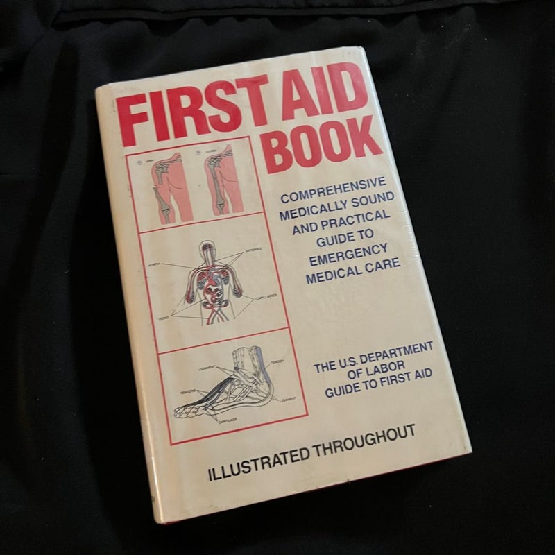 First Aid Book by Outlet Book Company Staff, Hardcover | Pangobooks