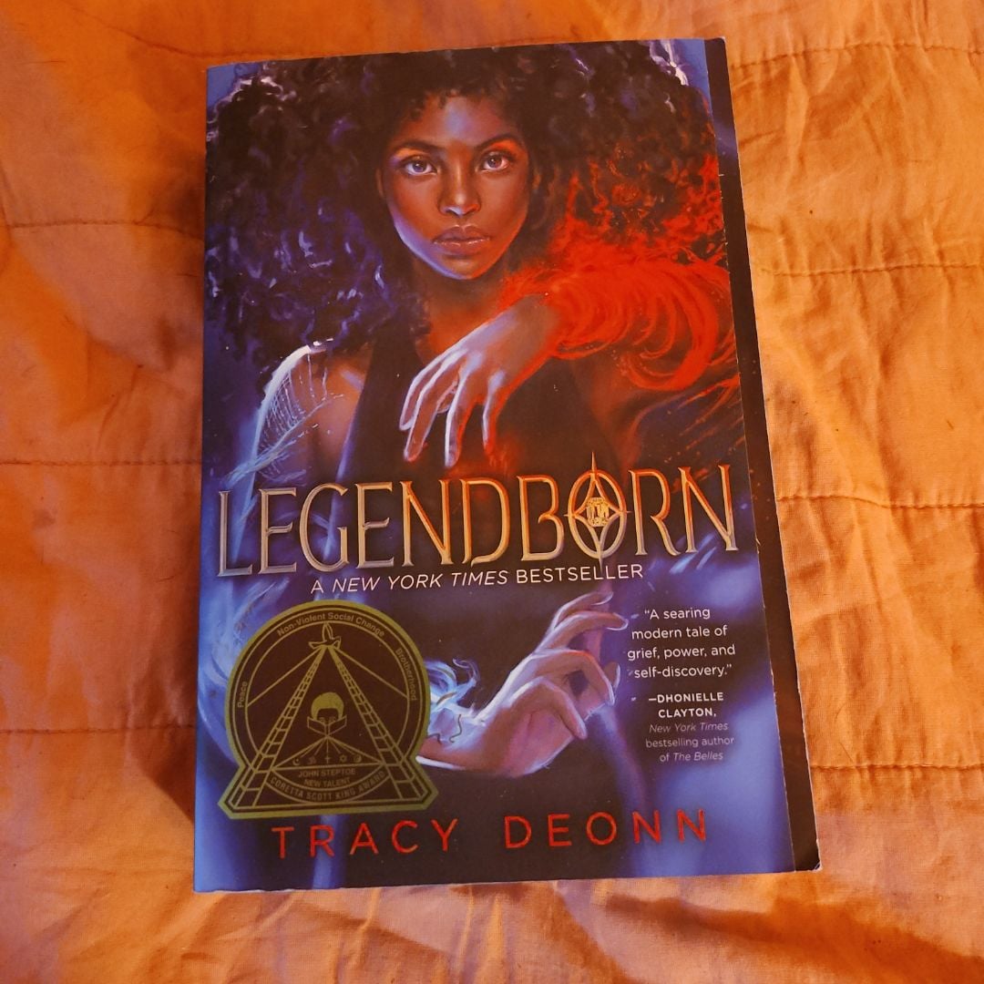 Legendborn by Tracy Deonn, Paperback | Pangobooks