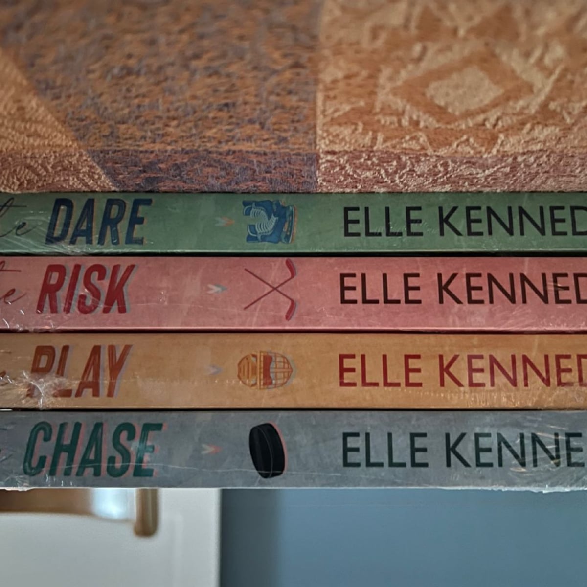 Briar U Series by Elle Kennedy , Paperback | Pangobooks