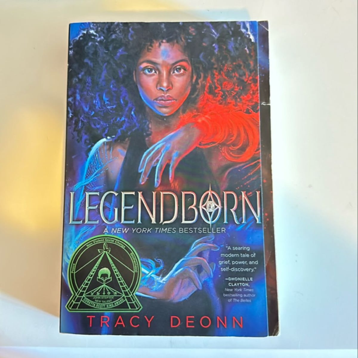 Legendborn by Tracy Deonn, Paperback | Pangobooks