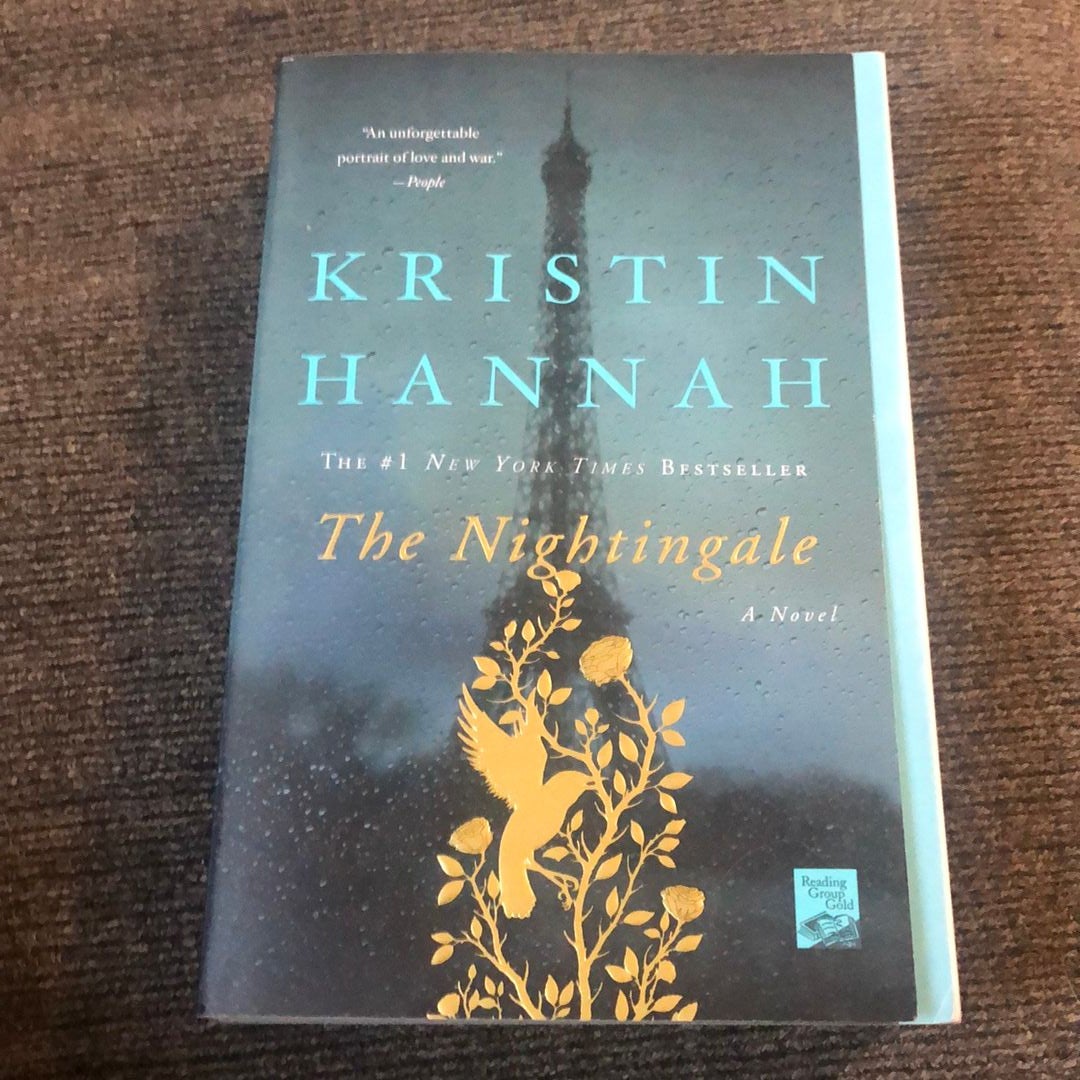 The Nightingale by Kristin Hannah, Paperback | Pangobooks